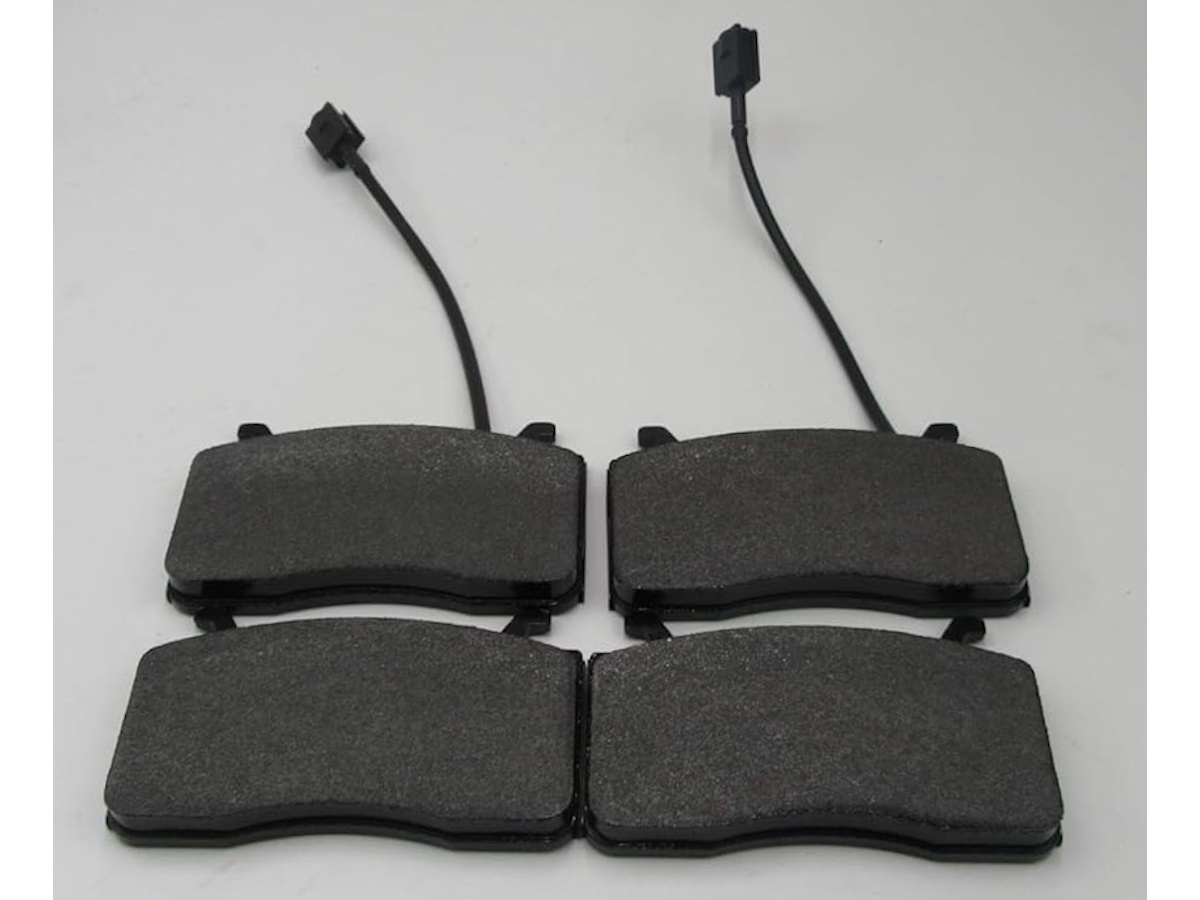 Mopar 2025 Alfa Romeo Giulia Brake Pad | Mopar Genuine Parts