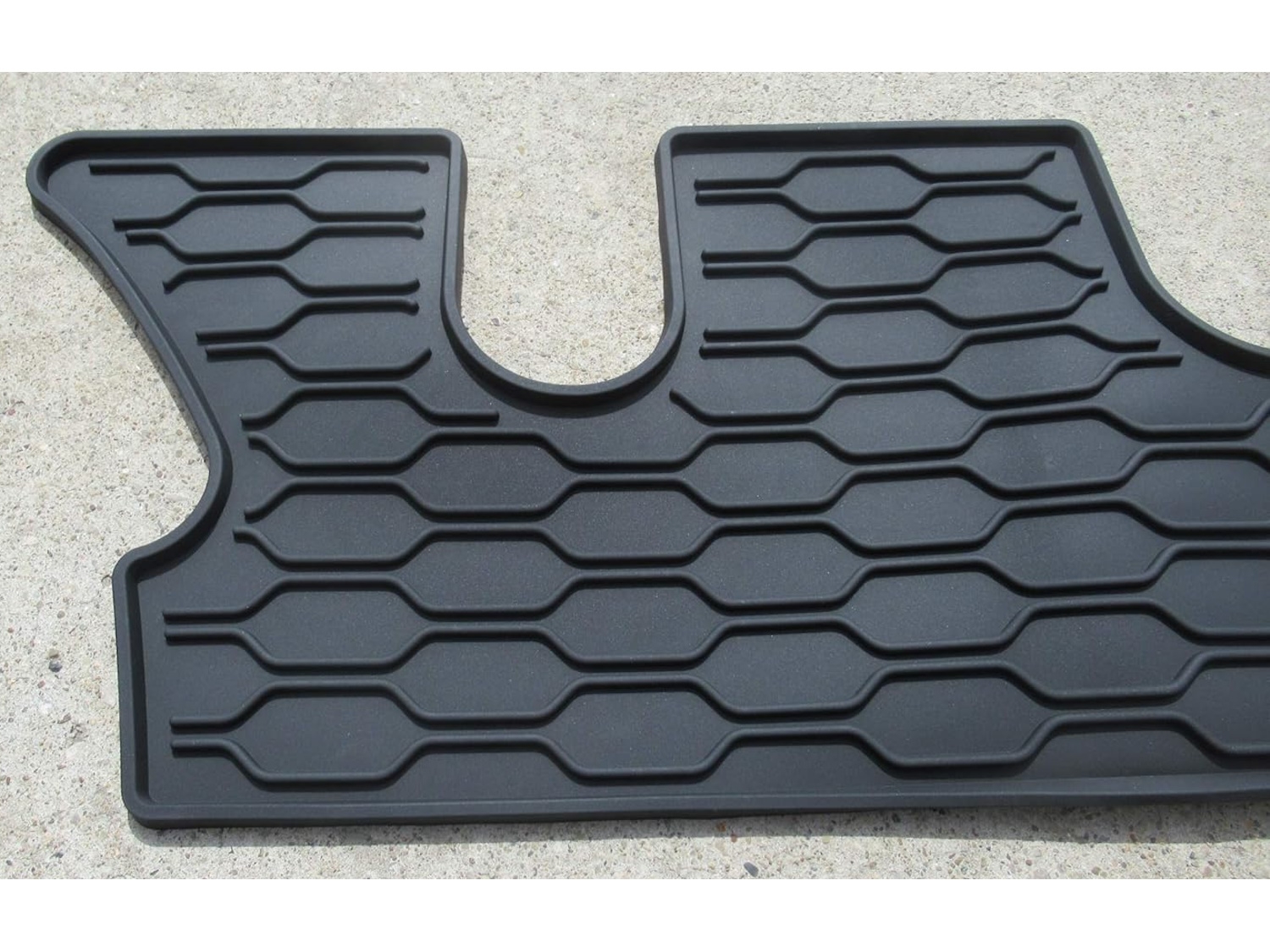 Genuine Mopar Rubber Mat Third Row Black For 60/40 Second Row Bench ...