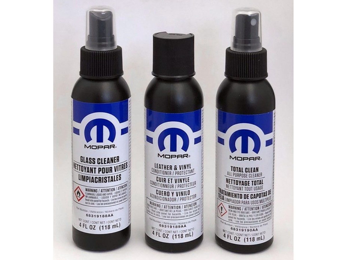 Mopar Car Care Kit With Glass Cleaner / Leather & Vinyl Conditioner ...