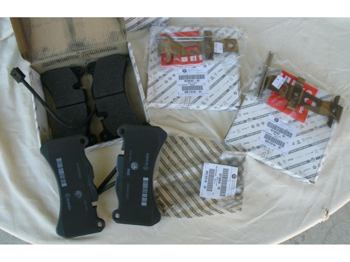 Mopar Front Brembo Brake Pad Set For Quadrifoglio - 68459283AA | Mopar ...