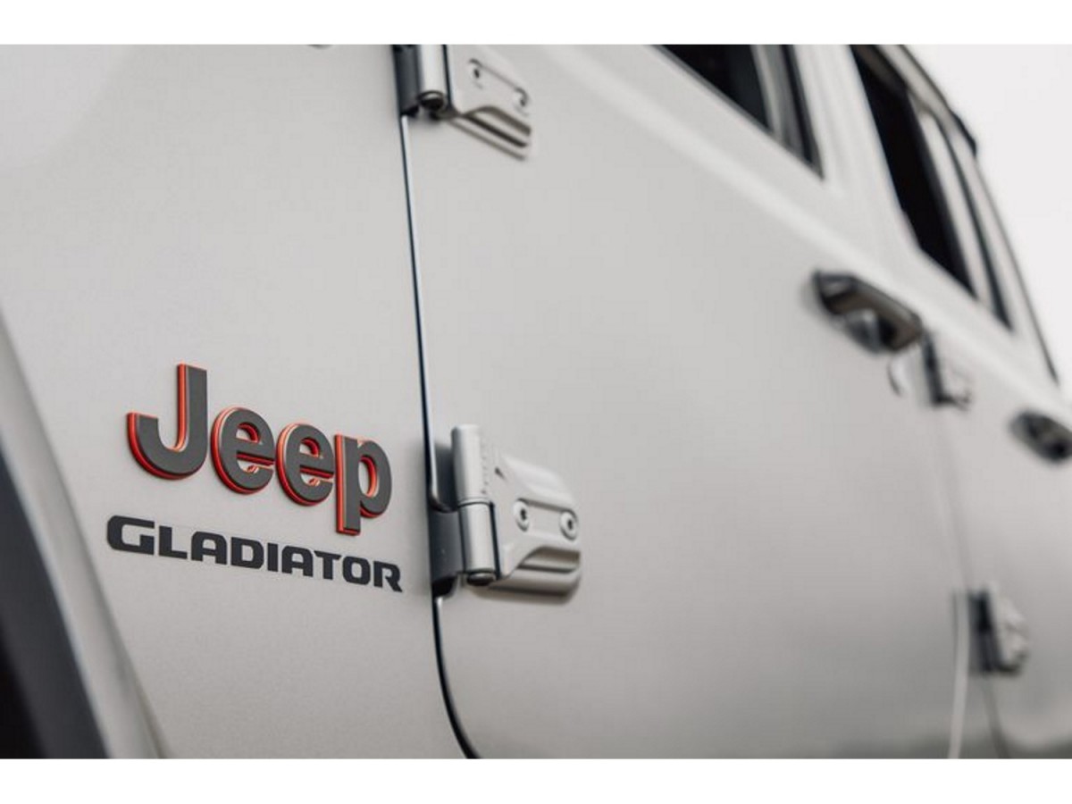 Mopar "Jeep" Fender Emblem Mojave Orange - 68466529AA | Mopar Genuine Parts
