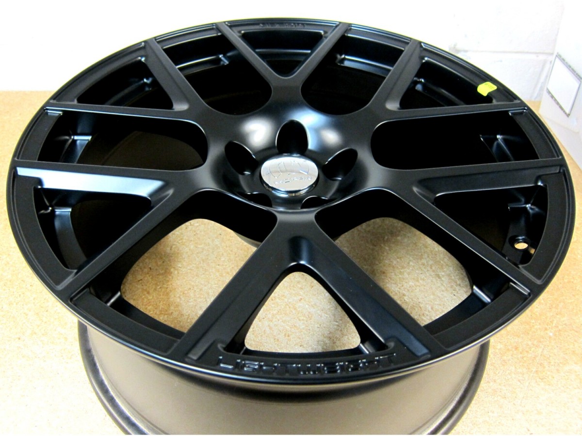 Mopar Performance Wheel 20" Lightweight Granite Crystal - 77070063AC ...