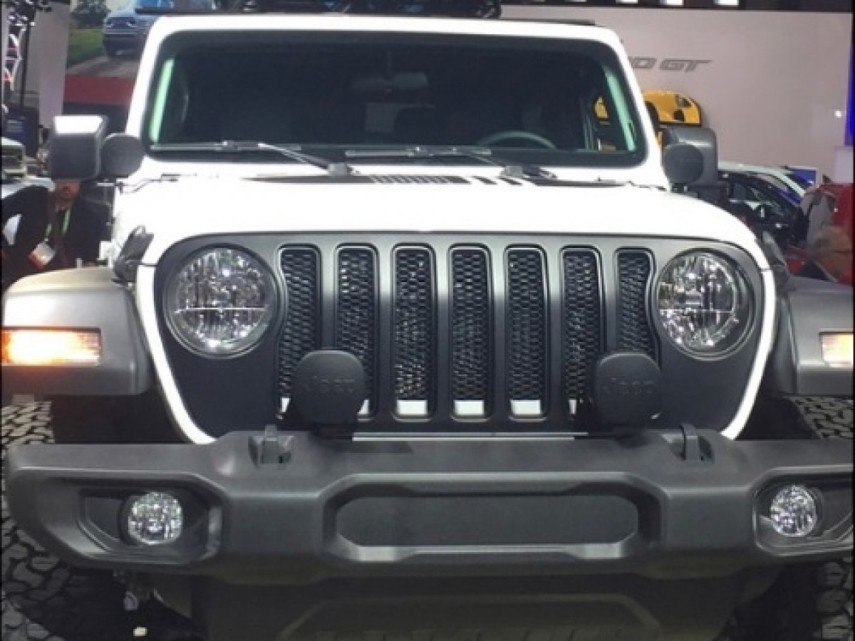 Genuine Mopar Grille Satin Black - 82215114 | Mopar Genuine Parts