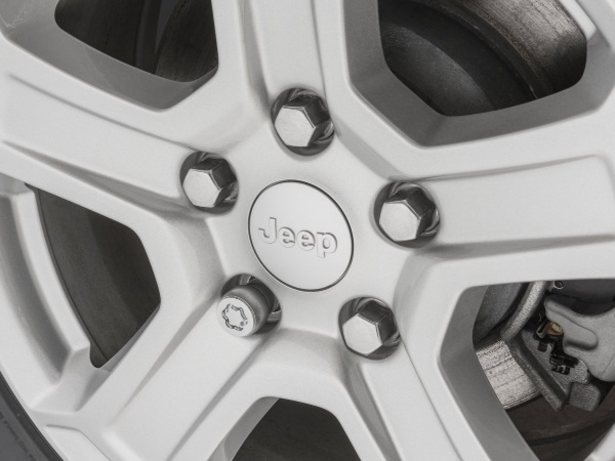 Mopar M14 x 1.5 Chrome Wheel Locks Kit Of Five With Key - 82215711AA ...