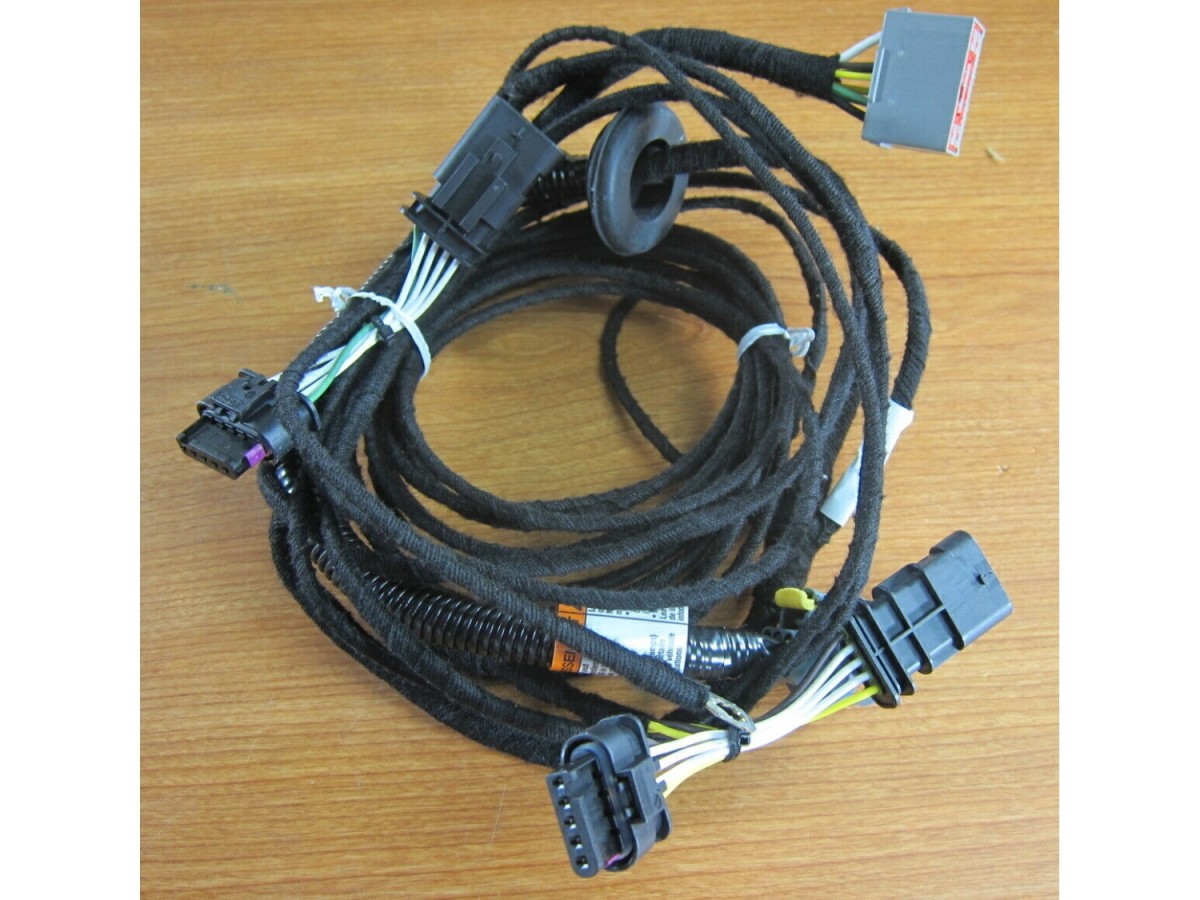 Genuine Mopar Trailer Hitch Wiring Harness - 82216107AA | Mopar Genuine ...