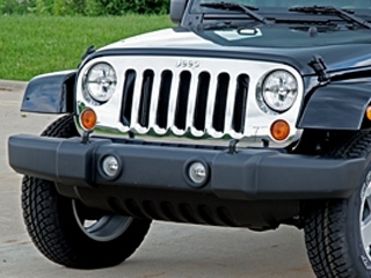 Mopar Grille Chrome - 82210558AD | Mopar Genuine Parts